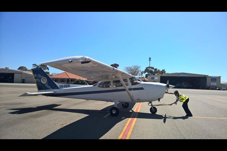 Scoot first officer Nicole Chee’s winding path to a 787 cockpit | News ...
